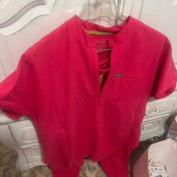 Figs | Tops | Figs Hot Pink Lime Green Scrub Set | Poshmark